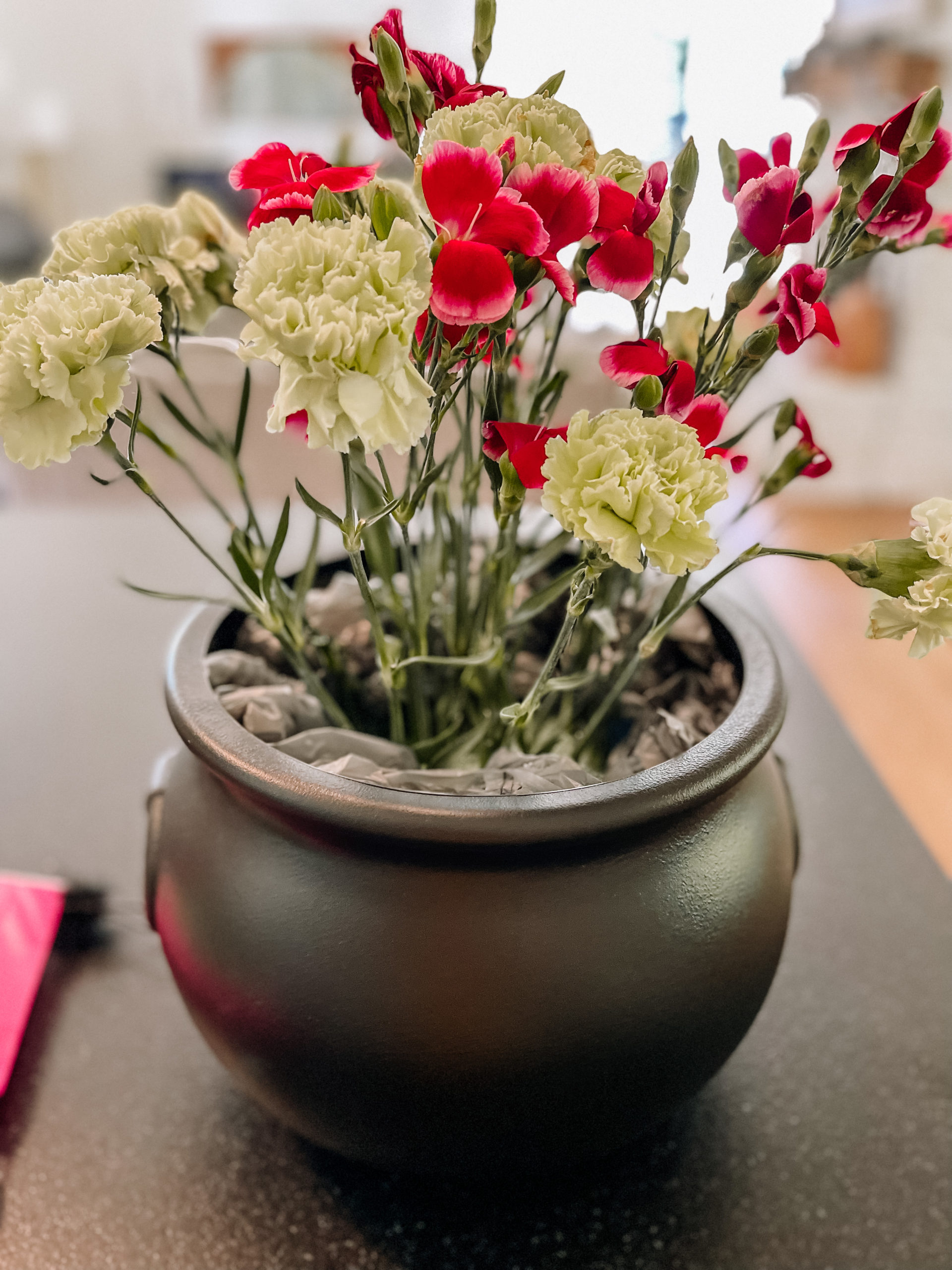 Creepy Cauldron Centerpiece | Southern Surroundings